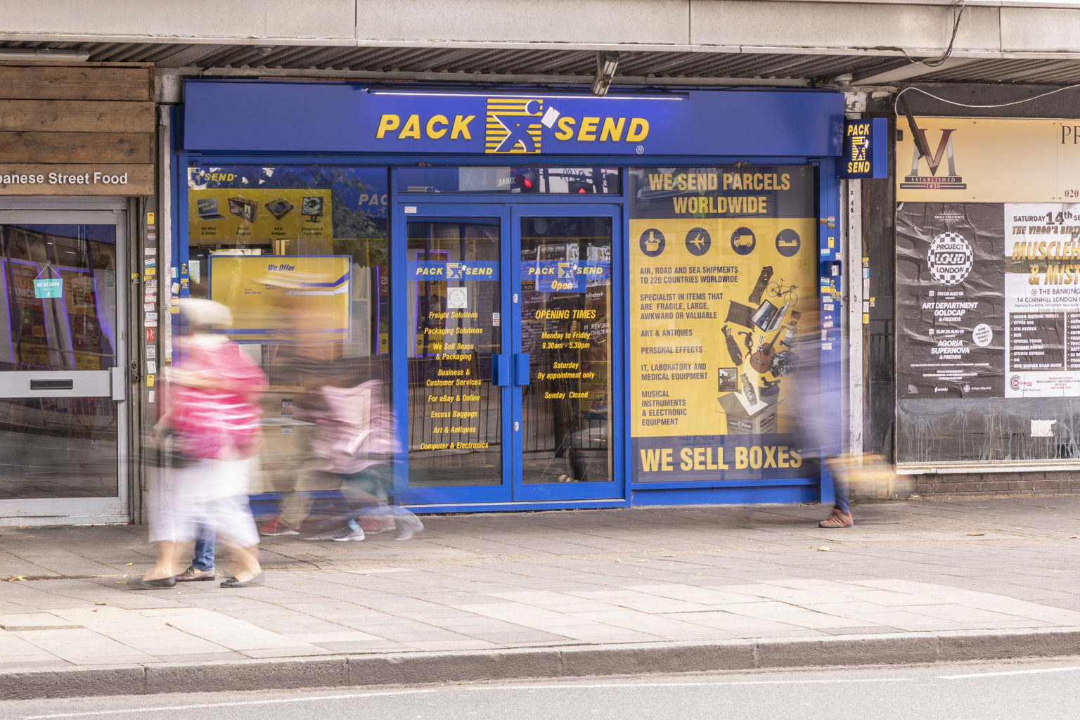 London Elephant & Castle Courier Services | Door-to-Door Parcel Delivery