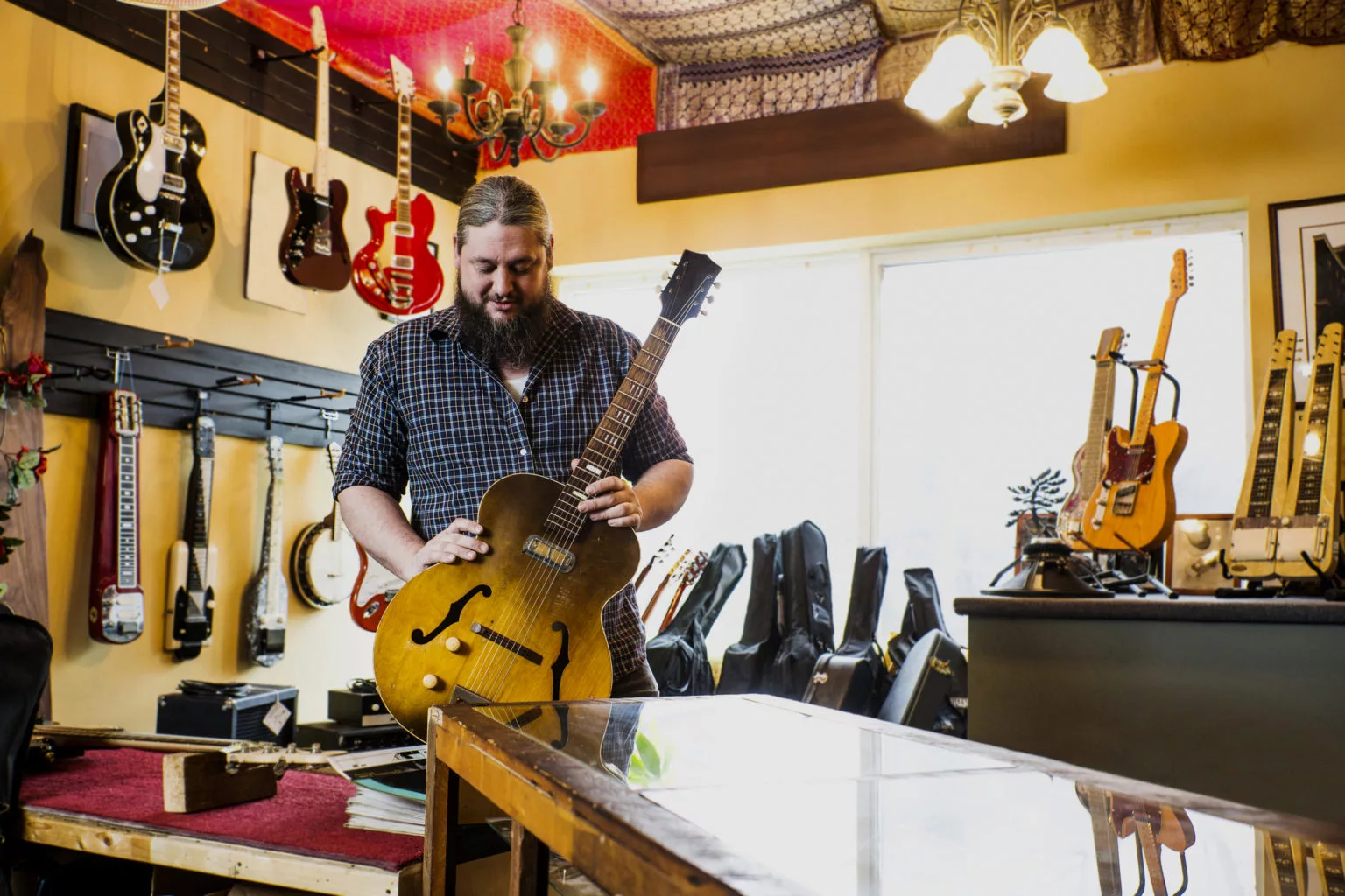 Shipping Musical Instruments | PACK & SEND